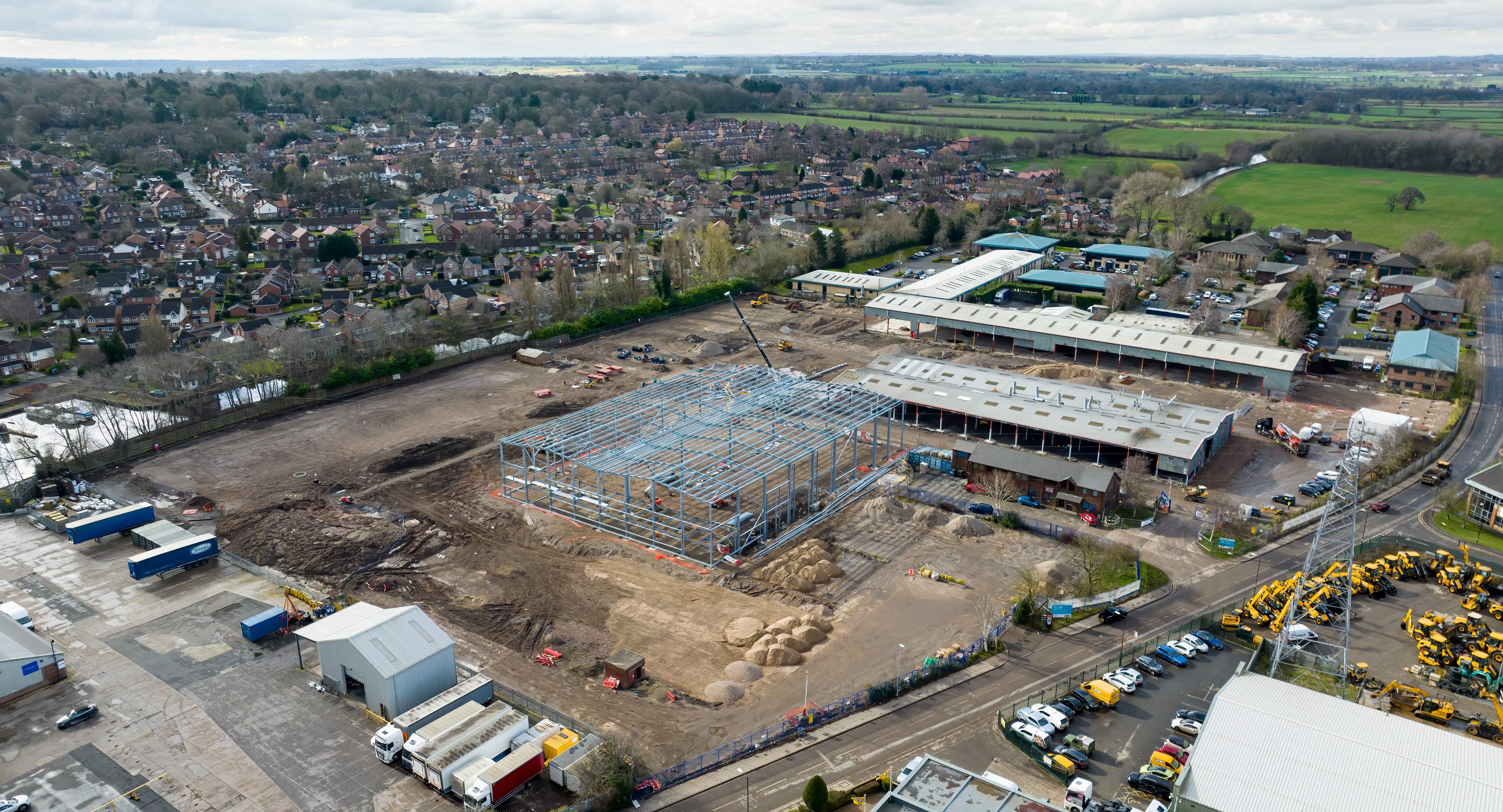 Steelwork goes up at Broadheath Networkcentre: Network Space